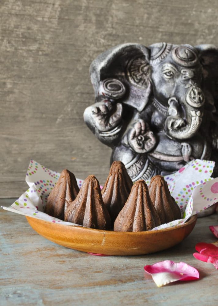 Hot Chocolate Modak Recipe - Easy to Make at Home 🥚